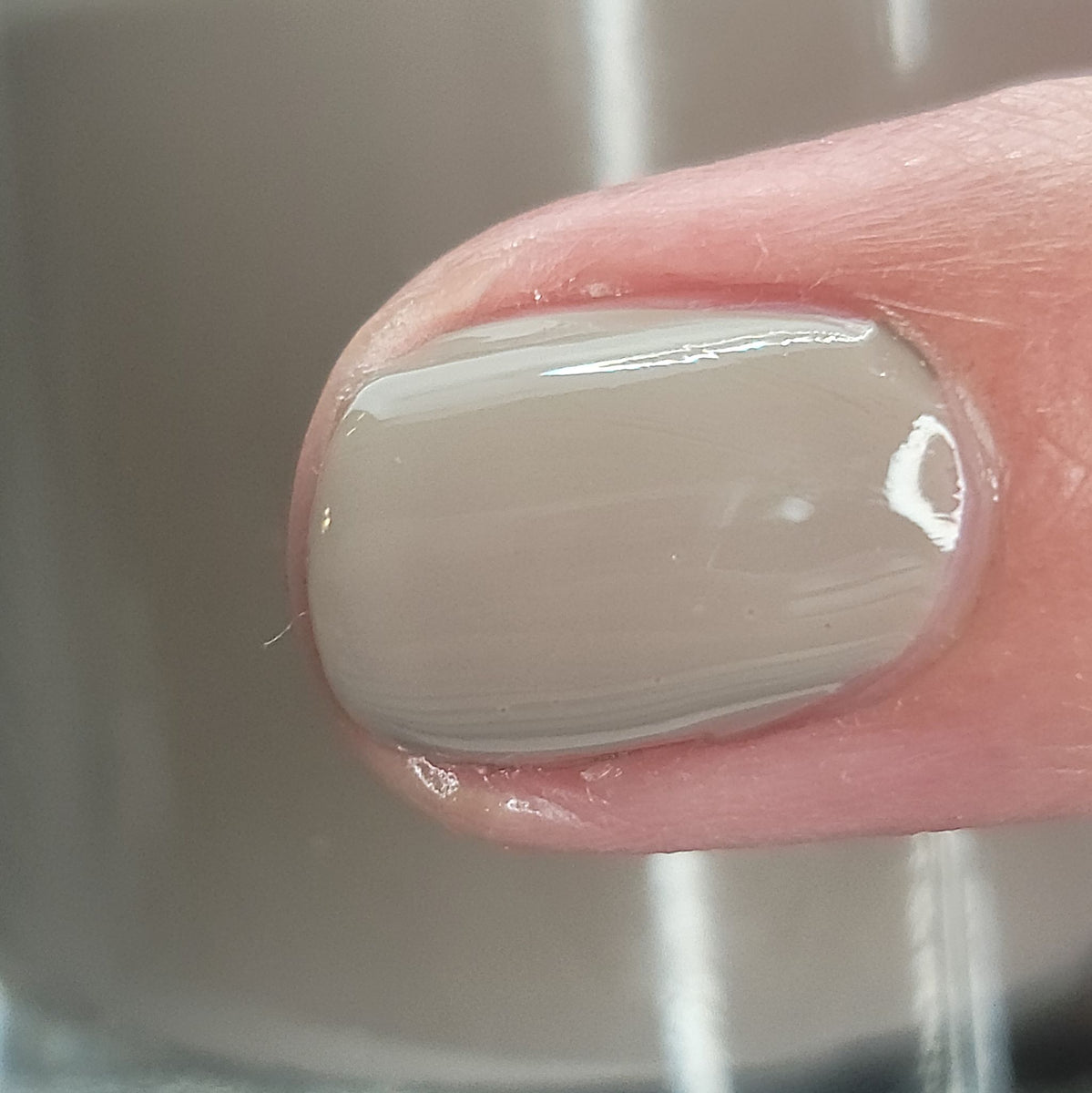 **it's Basic Med Brown – Dainty Digits Lacquer