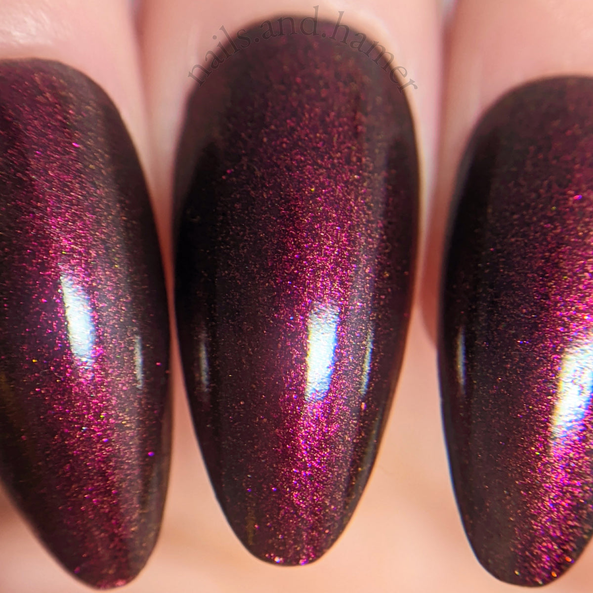 I ♡ Boobies – Dainty Digits Lacquer